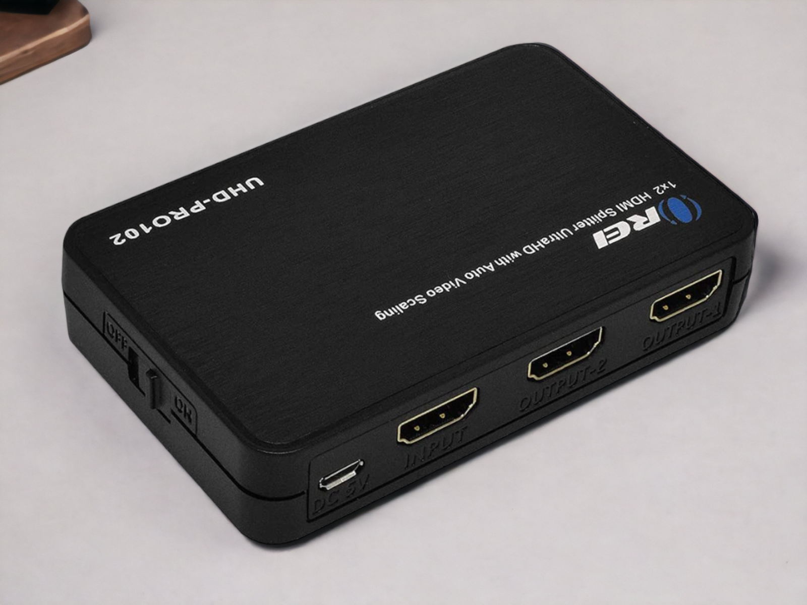 7 Best HDMI Splitter For Dual Monitors: [Tested & Compared] - Market ...